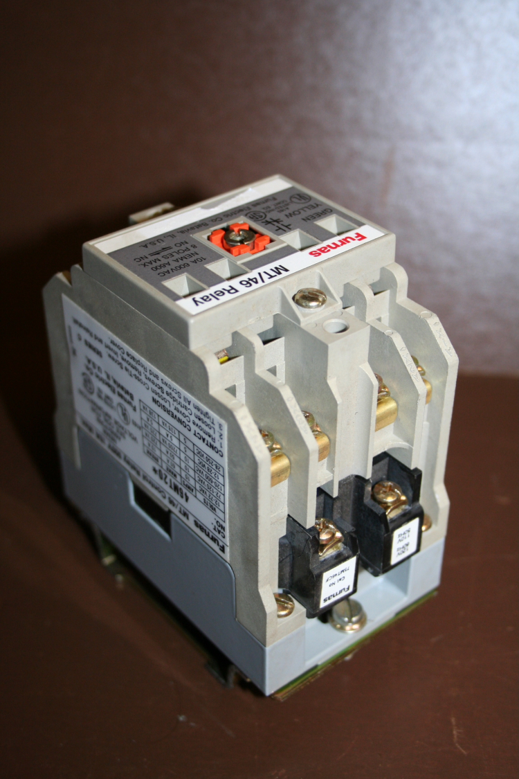 Control relay 3 pole w/120 V coil MT/46 46MT20* Furnas