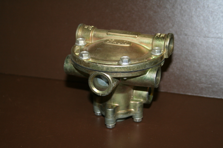Service relay valve 110197 Service brake valve 2 port delivery Sealco ...