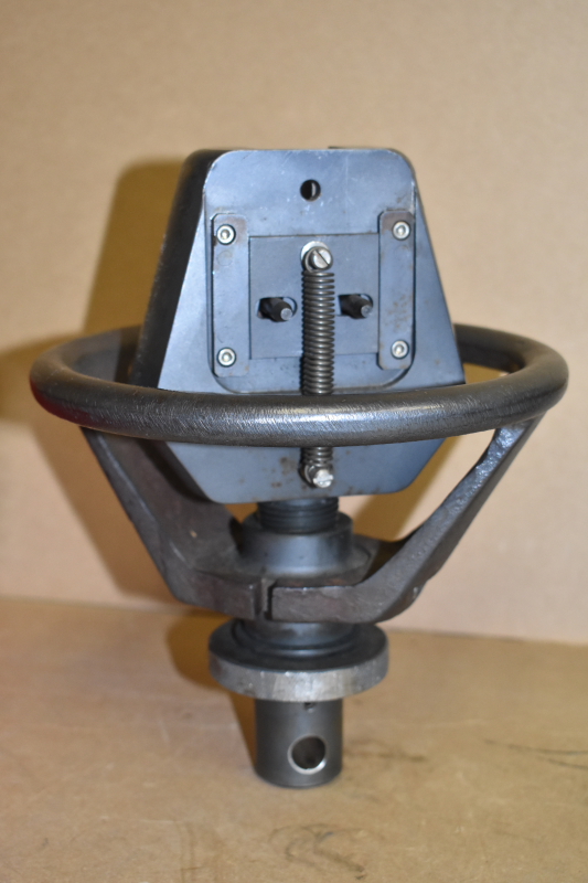Tensile grips, 100kN, High temp Manual wedge action, 2736-004 Instron