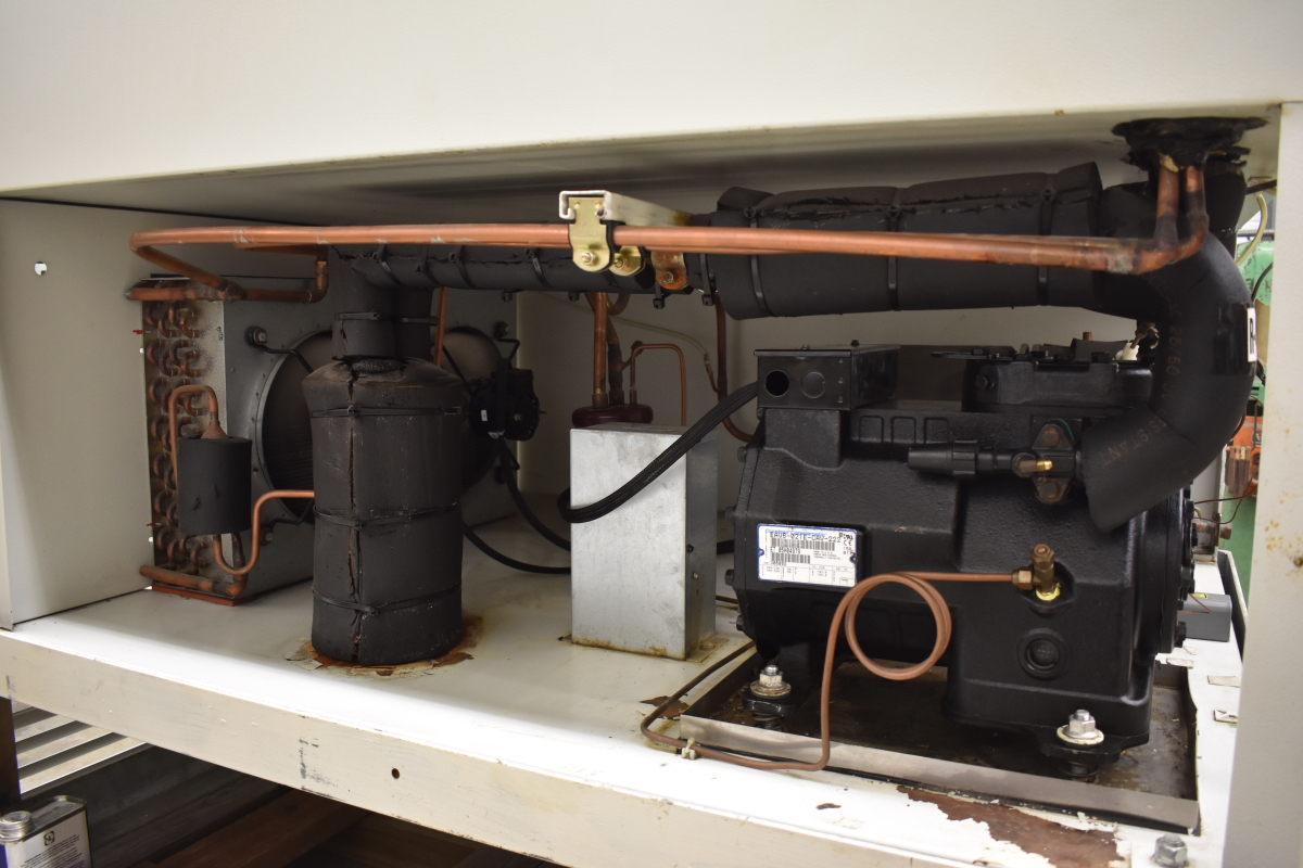 Temperature and humidity chamber, -40 to +200C, 30 cu/ft, T30RS-2 ...