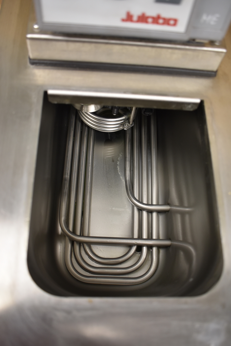 Refrigerated/Heating circulator, Chiller, -28 to +200 C, F25 ME Julabo ...