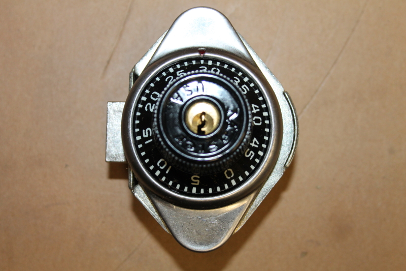 Lot of 5, Master Lock #1630, Built-In Lock, Right Hinge, No Key, Lift ...