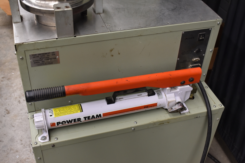 Pine AFGC125X Superpave Gyratory compactor